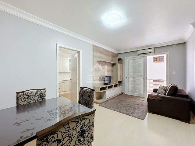 APARTAMENTO 2 DORMITÓRIOS NO CENTRO