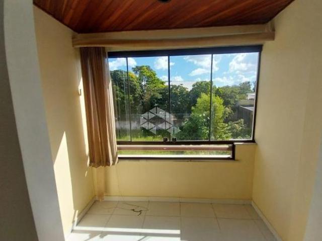 Apartamento 2 dormitórios no centro de Guaíba