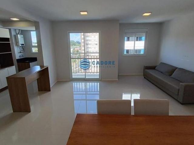 Apartamento 2 Dormitórios no De Lazzer com Suíte