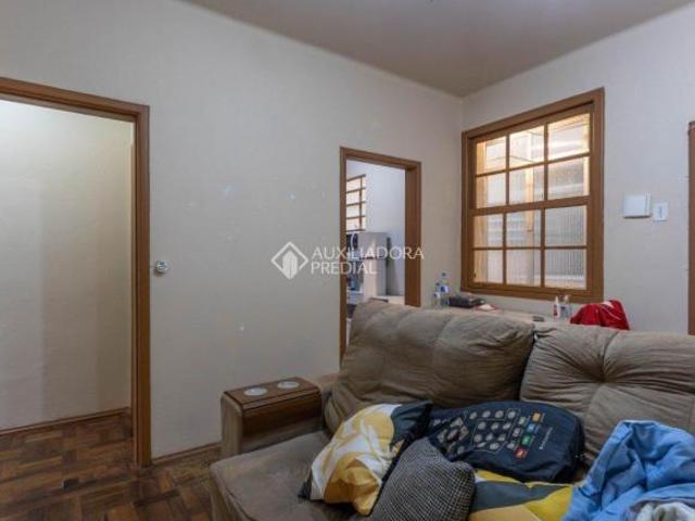 Apartamento 2 dormitórios no Rio Branco