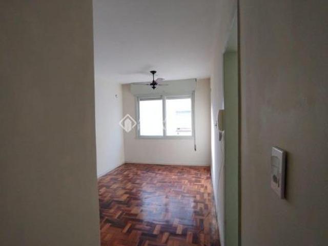 Apartamento 2 dormitórios no São Sebastião