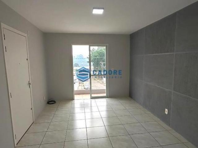 Apartamento 2 dormitórios no Santa Catarina