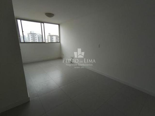 Apartamento 2 Dormitórios no Tatuapé, a 750 metros do Metrô Carrão. Condomínio Sparta