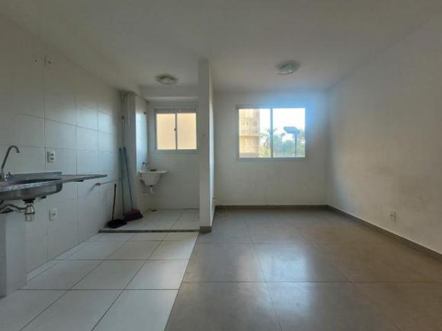 Apartamento 2 dormitórios Av. Cupecê