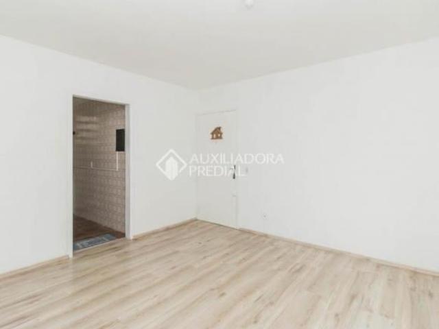 Apartamento 2 Dormitórios a uma Quadra da Praça da Encol Petrópolis