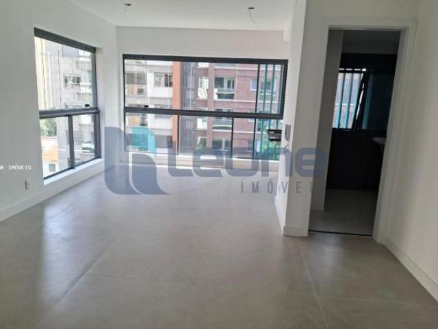 Apartamento 2 dormitórios à venda em Perdizes / novo