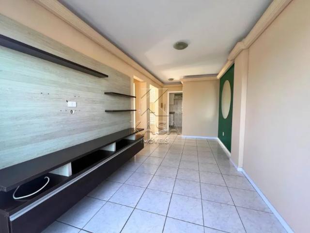 Apartamento 2 dormitórios à venda no Centro de Canoas estilo garden com pátio privativo