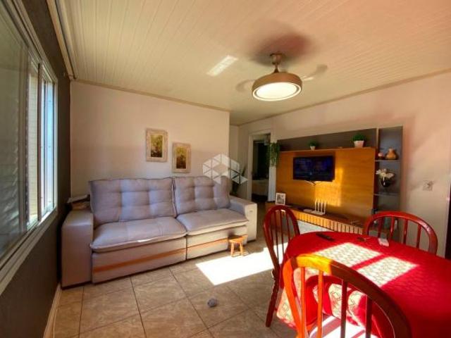 Apartamento 2 dormitórios, ambientes amplos e bem iluminados, box de garagem no