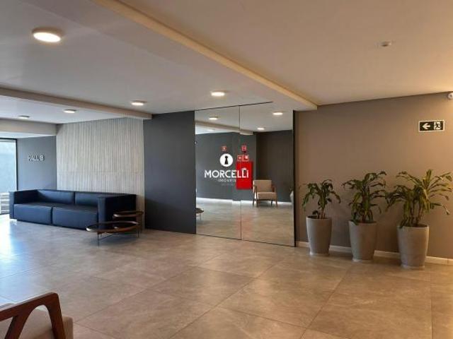 Apartamento 2 dormitórios, amplo, com excelente localização no Bairro Camobi