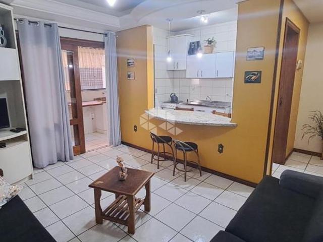 Apartamento 2 dormitórios amplos, banheiro social grande, mobiliado, sol da manh