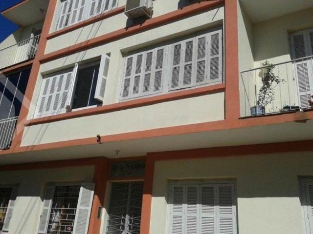 Apartamento 2 dormitórios, amplos e bem ventilados, com sacada!