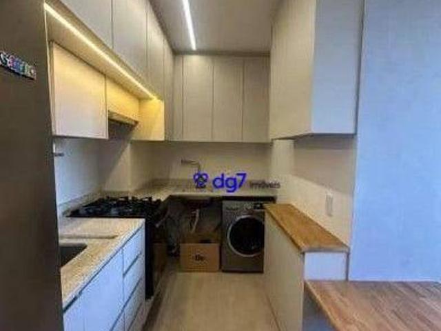 Apartamento 2 Dormitórios, armários planejados, Iluminado e Arejado