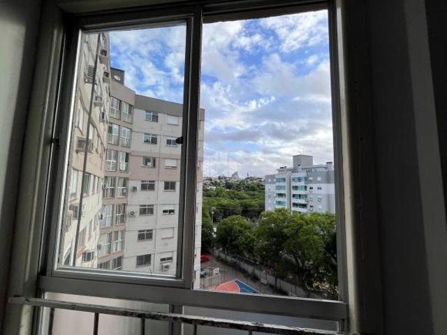 APARTAMENTO 2 DORMITORIOS/ BAIRRO CRISTAL