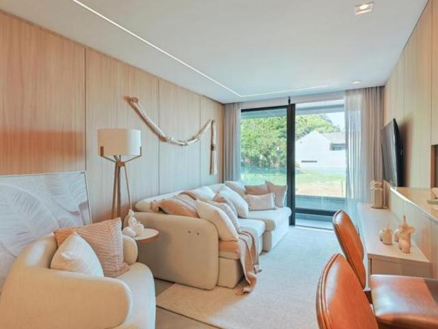 Apartamento 2 Dormitórios Bairro Praia da Cal
