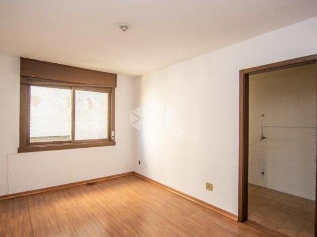 Apartamento 2 dormitórios, banheiro, vaga no Petrópolis em Porto Alegre