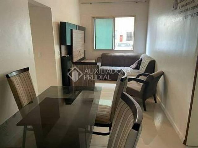 Apartamento 2 dormitórios, banho social, living 2 ambientes, cozinha montada inclusive com eletros