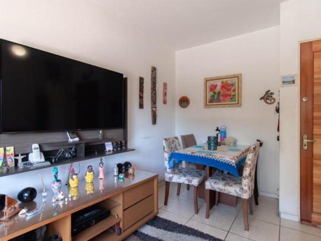 Apartamento 2 dormitorios barbada no Bairro Azenha