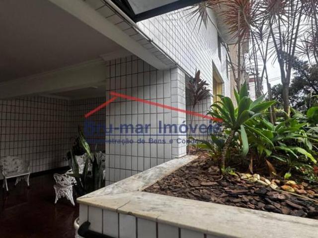 Apartamento 2 dormitórios, Campo Grande, 1 vaga demarcada, 2 banheiros