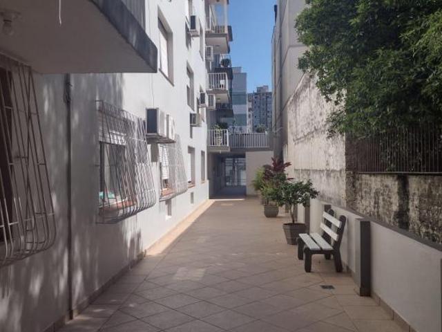 APARTAMENTO 2 DORMITÓRIOS CENTRAL