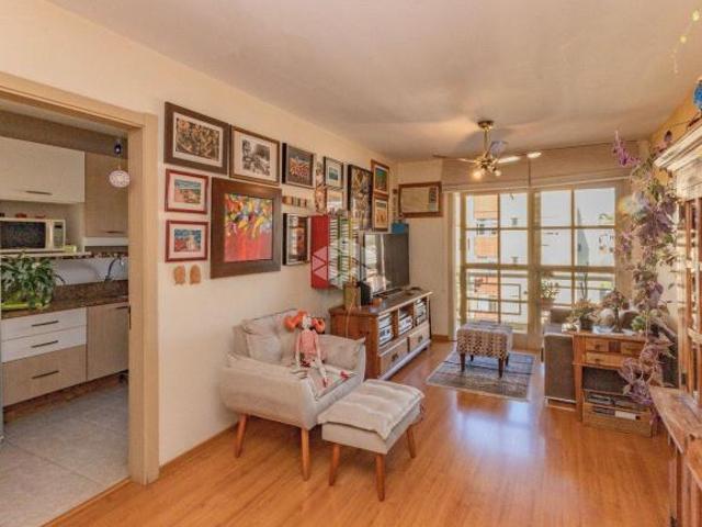 Apartamento 2 dormitórios com 1 garagem, no Jardim do Salso