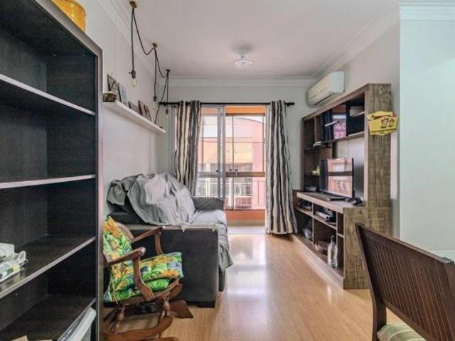 Apartamento 2 Dormitórios com 1 vaga coberta e elevador no Alto Petrópolis