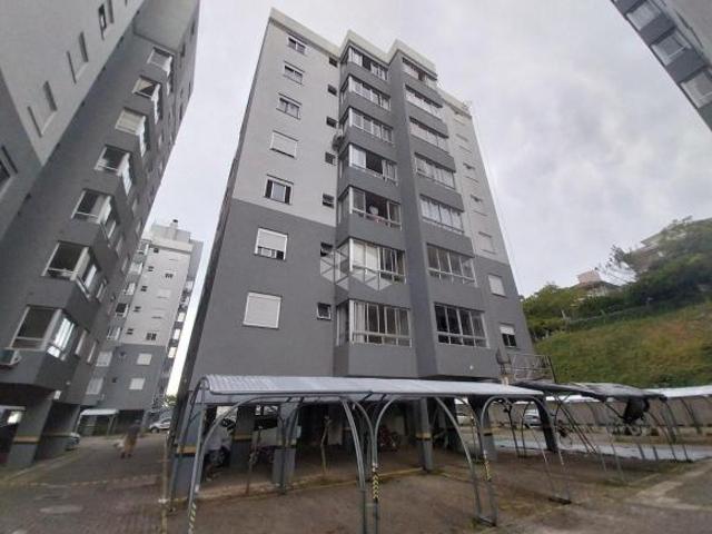 Apartamento 2 dormitórios com 1 vaga coberta e elevador no Bairro São João Ben