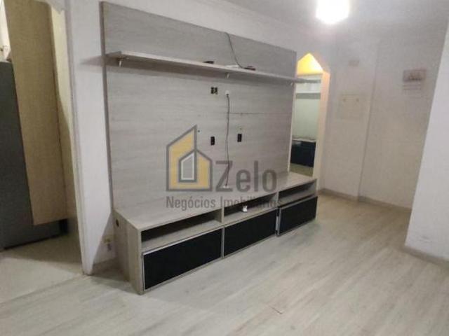 Apartamento 2 dormitórios com 1 vaga no Campo Limpo! Oportunidade!