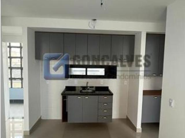 Apartamento 2 dormitórios com 1 vaga | Vila Valparaíso, Santo André