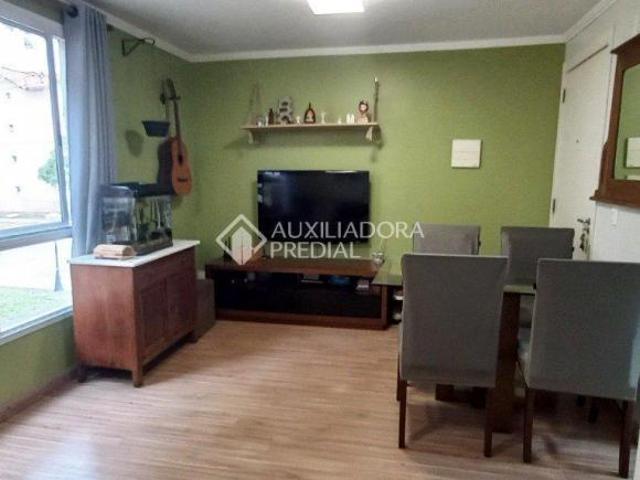 Apartamento 2 dormitórios com 2 vagas de garagem