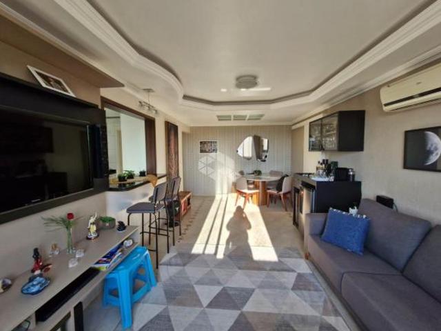 Apartamento 2 Dormitorios com 2 Vagas de Garagem no Bairro São Geraldo, em Porto Alegre