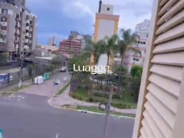 Apartamento 2 dormitórios com vaga no Menino Deus