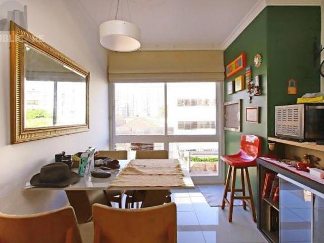 Apartamento 2 dormitórios com vaga no Passo D&apos areia