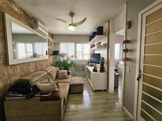 Apartamento 2 dormitórios com vaga no Sarandi, semi mobiliado na rodolfo simch