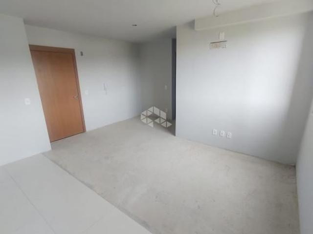 Apartamento 2 dormitórios com vaga de garagem no bairro Olaria