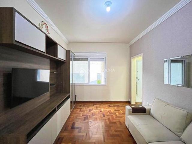Apartamento 2 dormitórios com vaga para dois carros no Moinhos de Vento