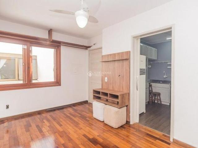 Apartamento 2 dormitórios com vaga para venda no bairro Petrópolis