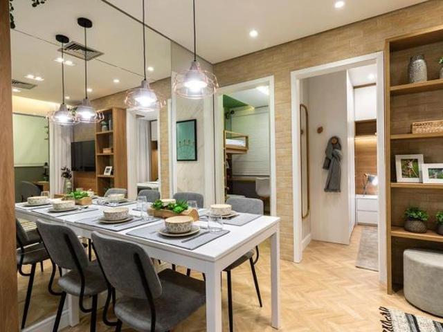 Apartamento 2 dormitórios com varanda a 600m do metrô