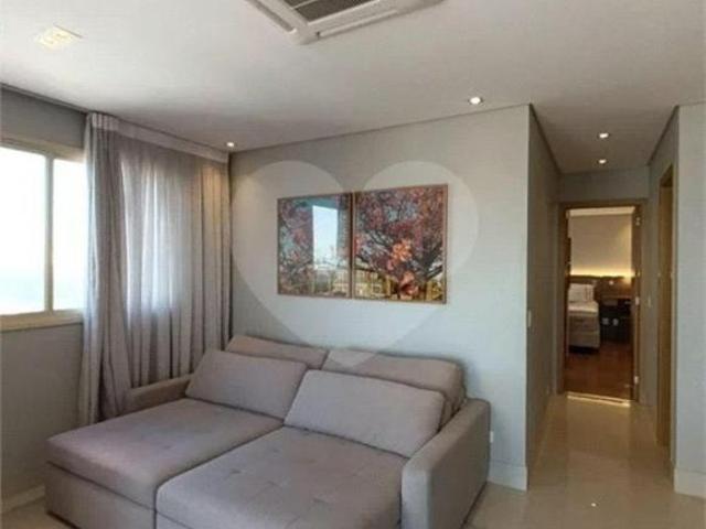 Apartamento 2 dormitórios com varanda em Santana São Paulo