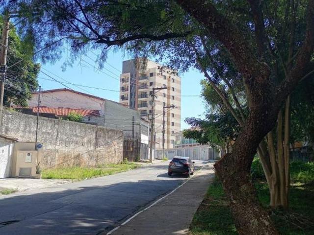 Apartamento 2 dormitórios com varanda, jardim Ester, ótima localização km15 Raposo Tavares