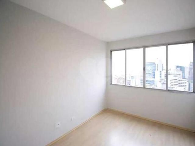 Apartamento 2 Dormitórios com Vista Aberta e ao Lado da Paulista na Consolação