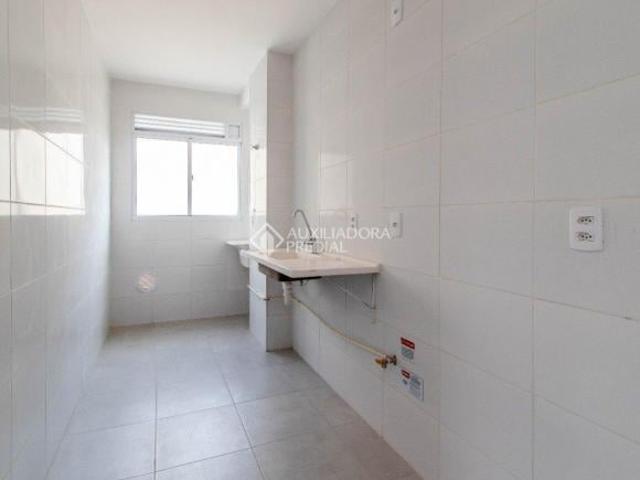Apartamento 2 dormitórios com churrasqueira e vaga