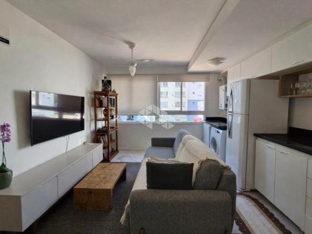 Apartamento 2 dormitórios com churrasqueira / 1 vaga /elevador