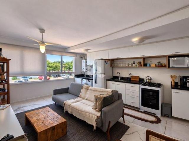Apartamento 2 dormitórios com churrasqueira / 1 vaga /elevador