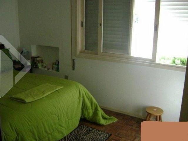 Apartamento 2 dormitórios, com dependência de empregada