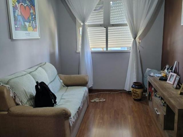 Apartamento 2 Dormitórios com estacionamento
