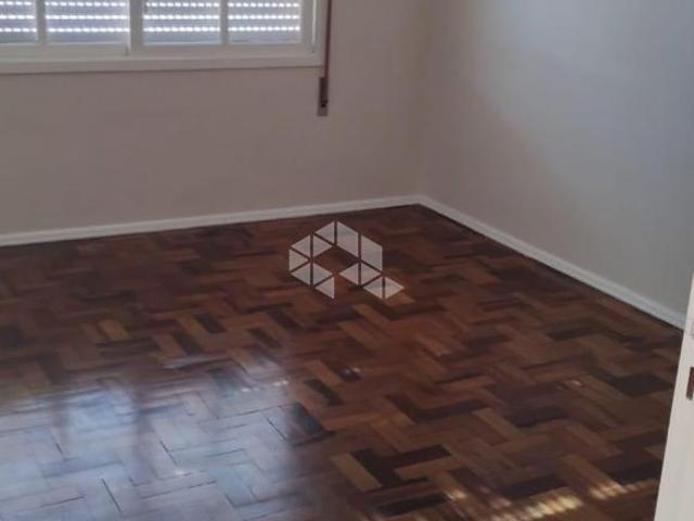 Apartamento 2 dormitórios com garagem no bairro Cidade Baixa