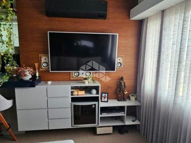 Apartamento 2 dormitórios com living estendido no bairro Partenon