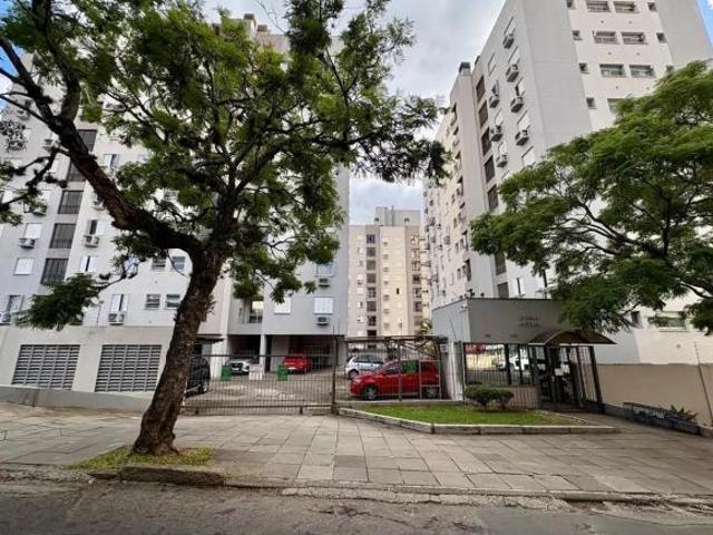 Apartamento 2 dormitórios com sacada e churrasqueira e vaga de garagem coberta