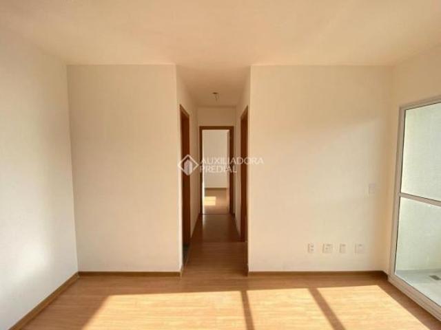 Apartamento 2 dormitórios com sacada e churrasqueira