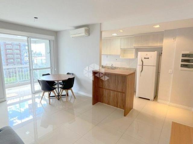 Apartamento 2 Dormitórios com Sacada e Churrasqueira